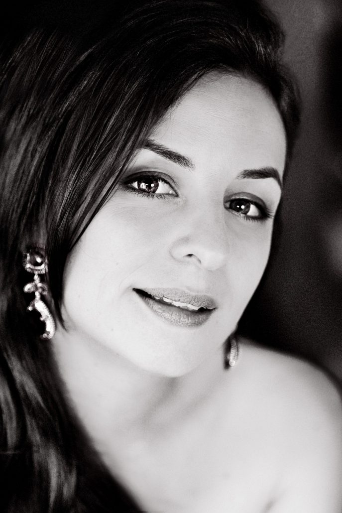 Dorn Music signs mezzo-soprano ANAÏK MOREL – Dorn Music