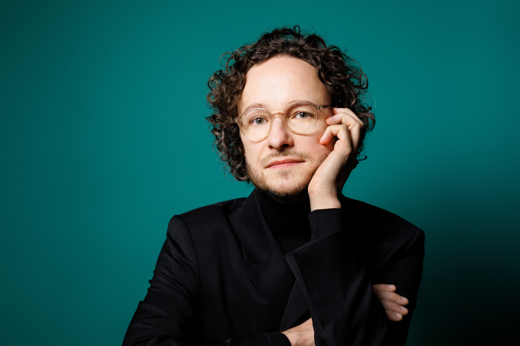 Hong Kong Philharmonic Orchestra and Tarmo Peltokoski – Dorn Music